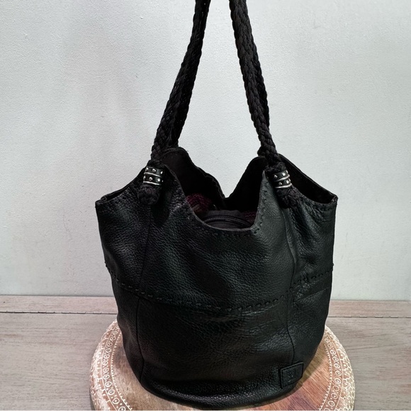 The Sak | Bags | The Sak Black Pebbled Leather Hobo Purse Bucket ...
